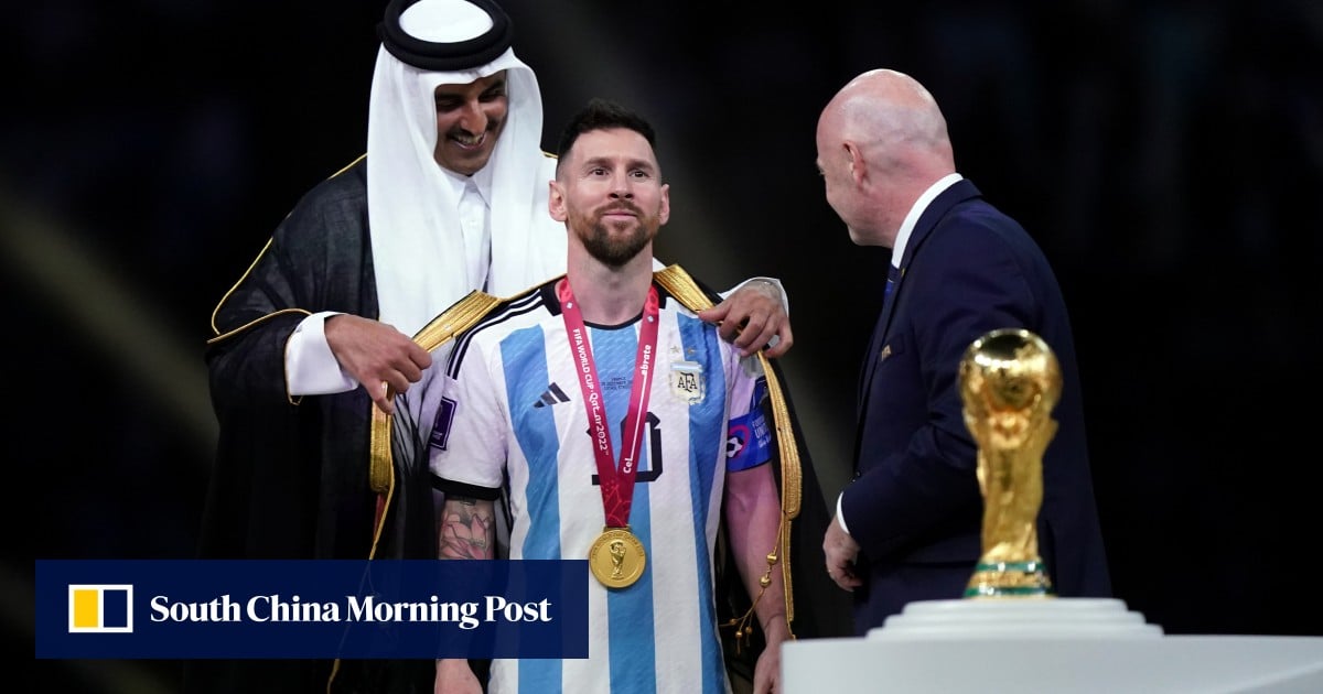 Fifa World Cup Lionel Messi Wearing Traditional Bisht Splits Opinion