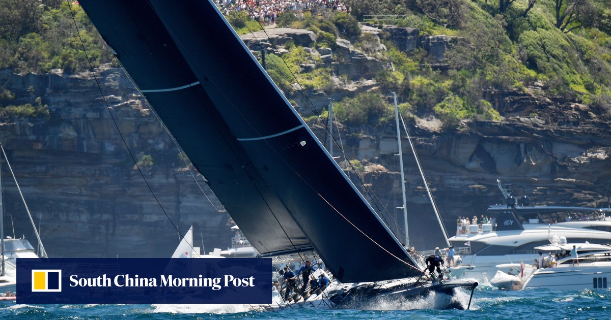 Sydney to Hobart: Andoo Comanche takes early lead as near collisions ...