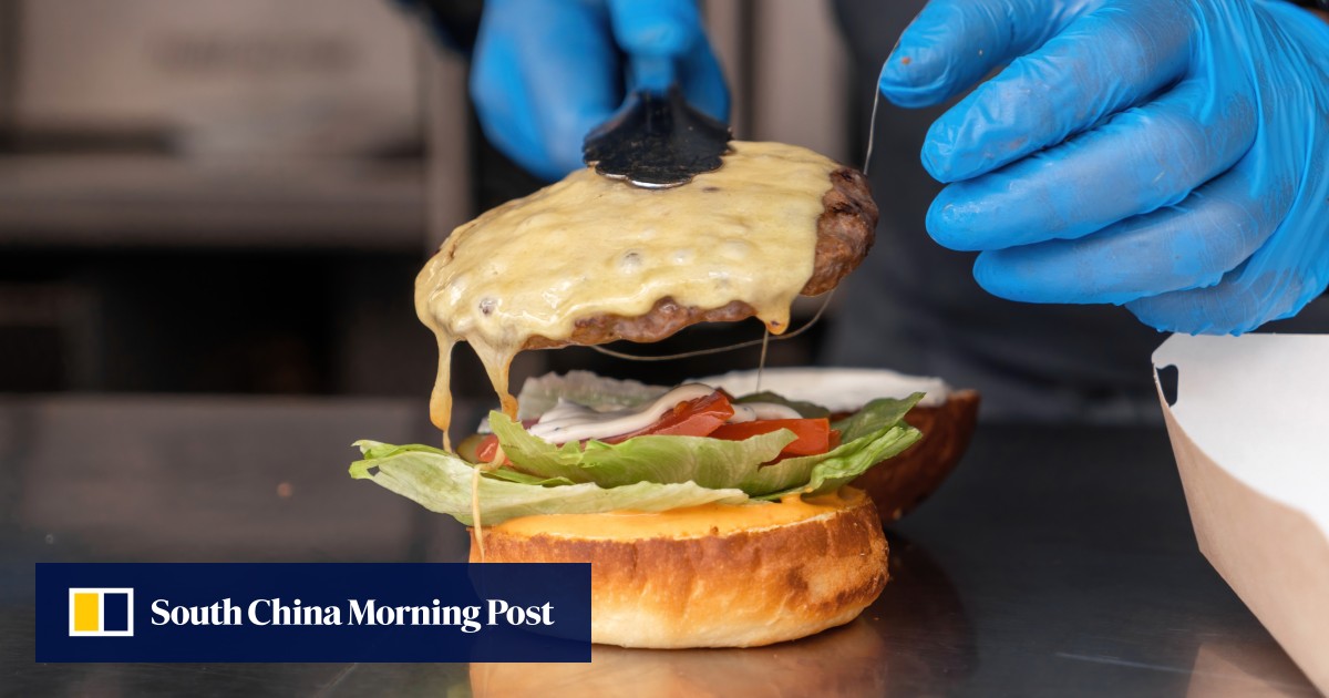 Fast food and climate change: ‘high impact’ labels could steer diners ...