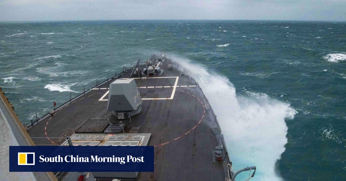 Chinese military on alert as US destroyer transits Taiwan Strait in ...