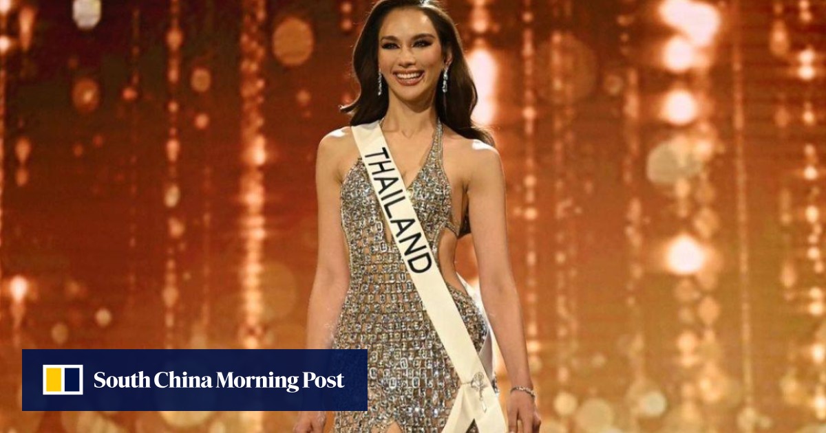 Miss Thailand Anna Sueangam Iam Shines In Dress Made Of Soda Tabs At