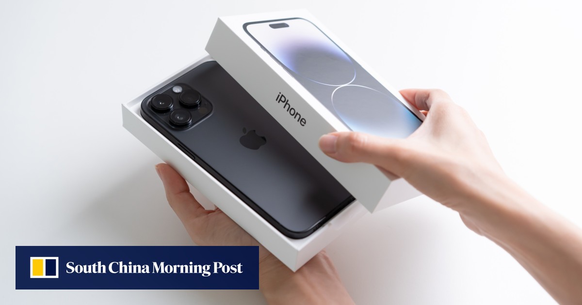 Apple tops fourth-quarter smartphone vendor rankings as 2022 global ...
