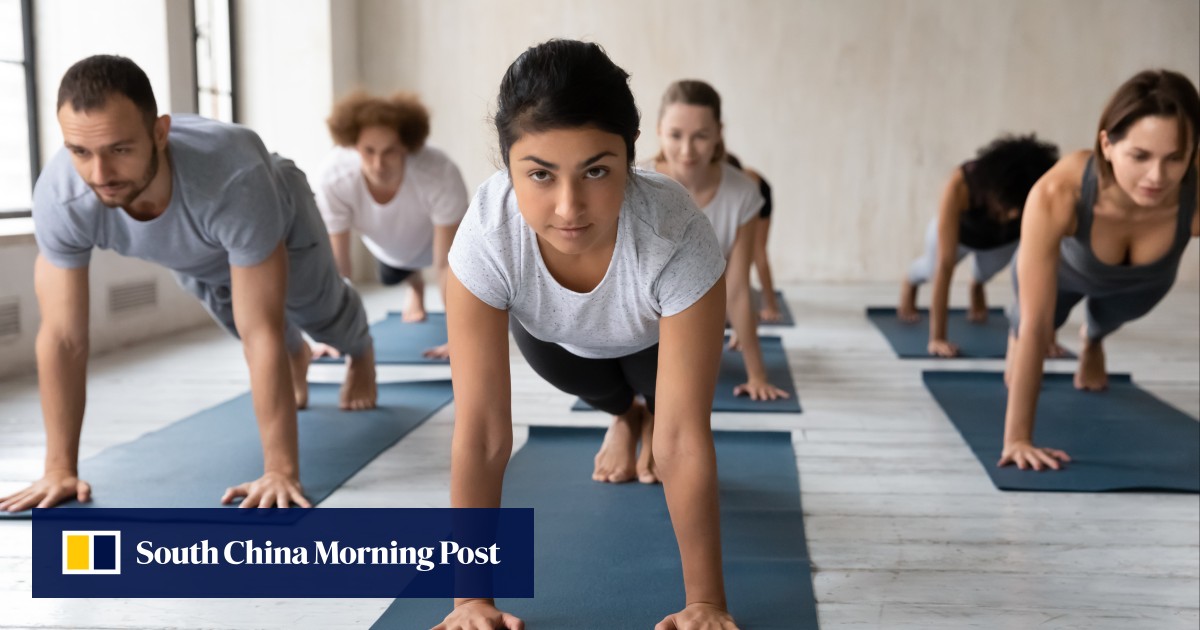 Body weight exercises for runners: strength training at home without ...