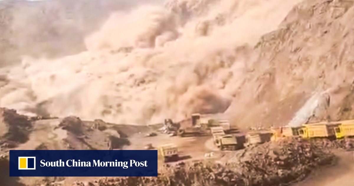 At least 2 dead, 53 missing in northern China coal mine collapse ... At least 2 dead, 53 missing in northern China coal mine collapse ...
