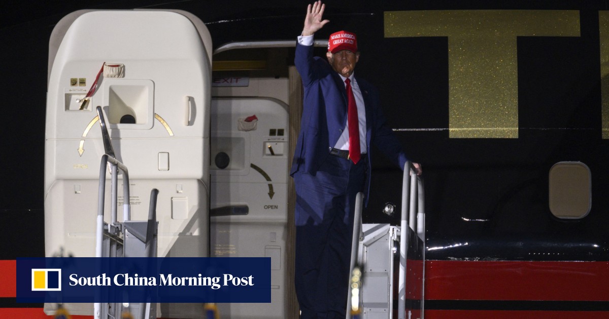 On Trump Force One, KFC is on the menu and 45 is still president ...