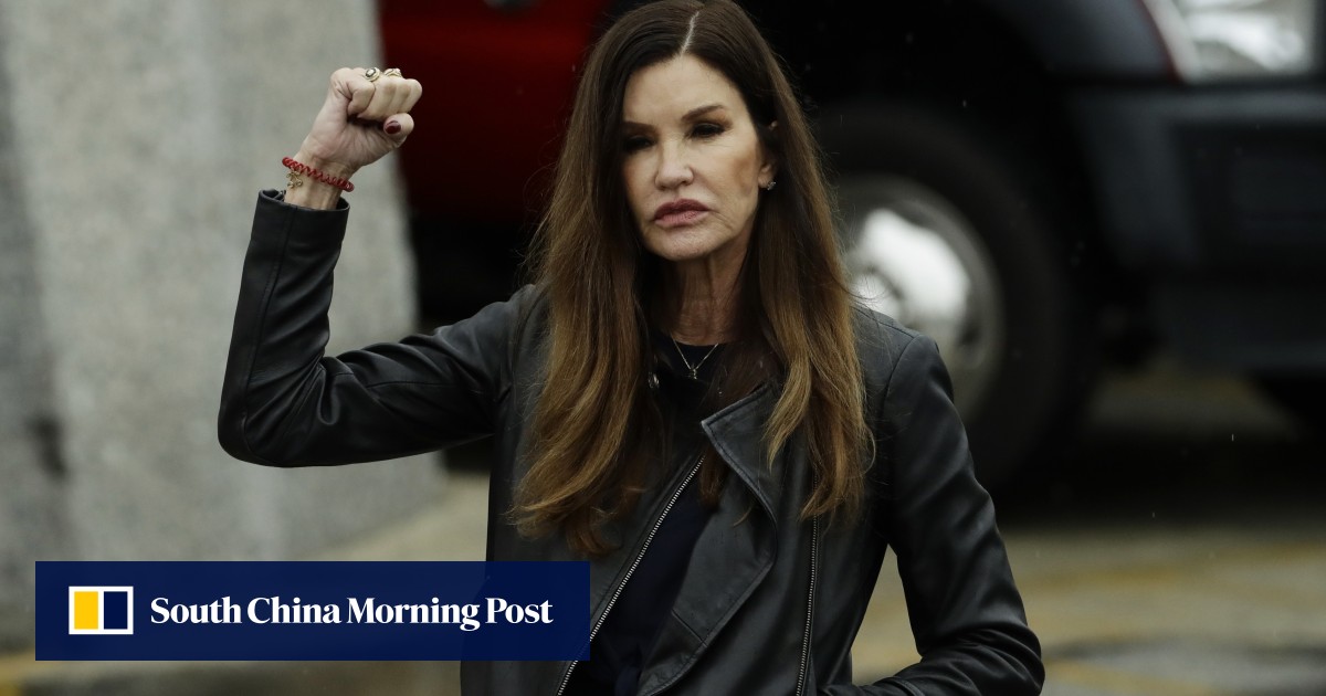 Ex Model Janice Dickinson ‘once Stole Trumps Limo To Go On A Date With