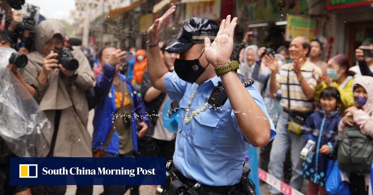 2 Hong Kong Men Held Over Disorderly Conduct After Allegedly Soaking