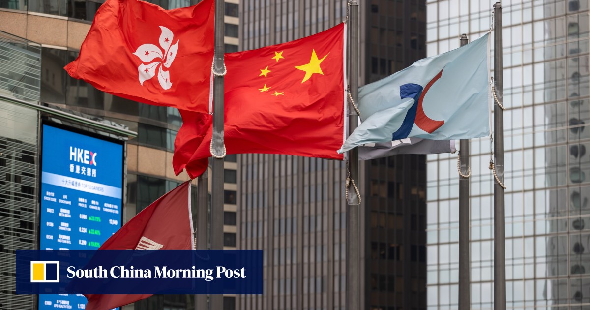 Hong Kong stocks log winning week as mainland China funds buy big-cap ...