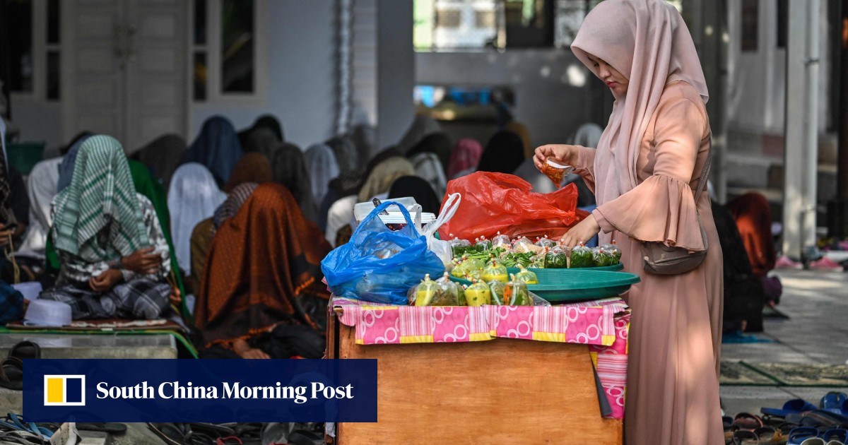 Indonesia’s Eid bonuses in spotlight after ‘thugs’ collect cash from ...