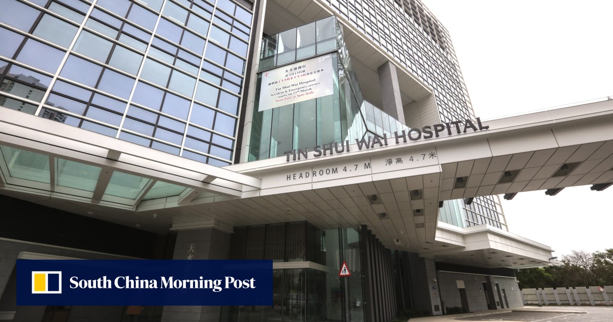 Hong Kong rider dies after motorbike rams into parked container truck ...