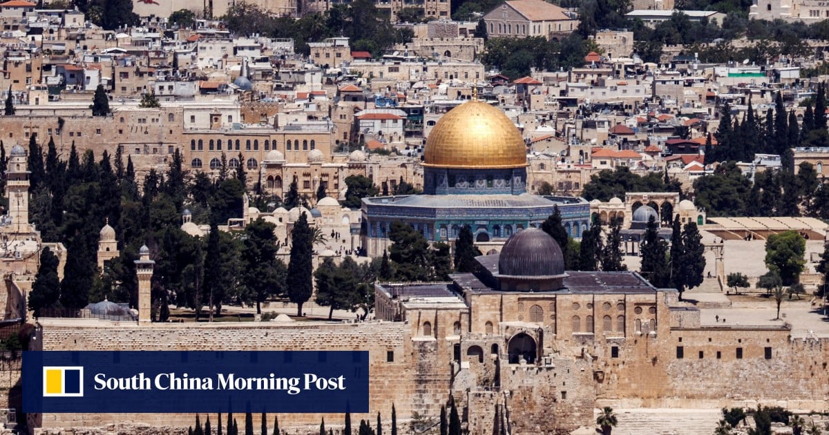 Extremist Israel Cabinet minister visits sensitive Jerusalem holy site ... Extremist Israel Cabinet minister visits sensitive Jerusalem holy site ...