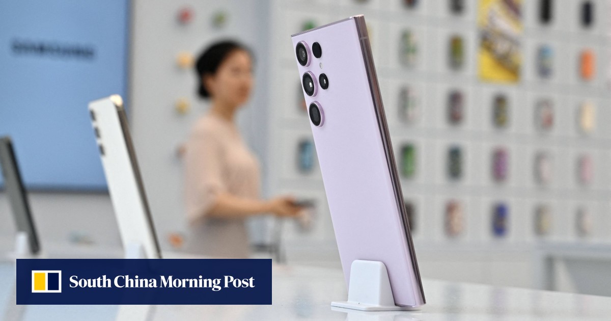Samsung and Apple top global smartphone market in second quarter, while ...