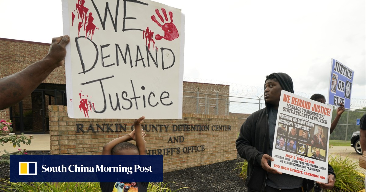 US ‘Goon Squad’ officers admit racist torture of 2 black men | South ...