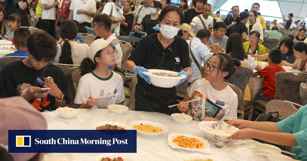 Hong Kong Labour Chief Rejects Calls For Quota On Imported Workers