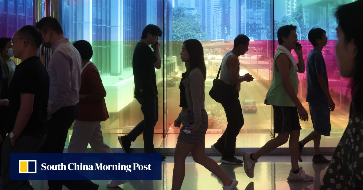 Hong Kongs Mpf Poised For Unprecedented Third Year Of Losses After