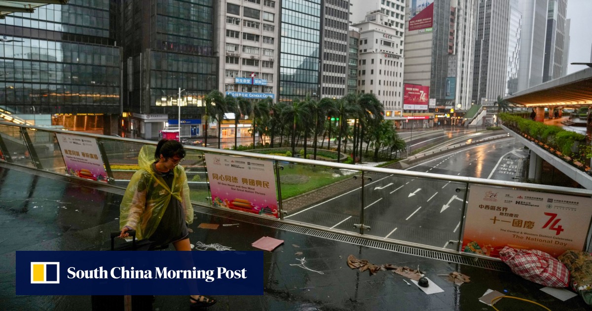 Typhoon Koinu Heavy Rain And Thunder Continue To Lash Hong Kong After
