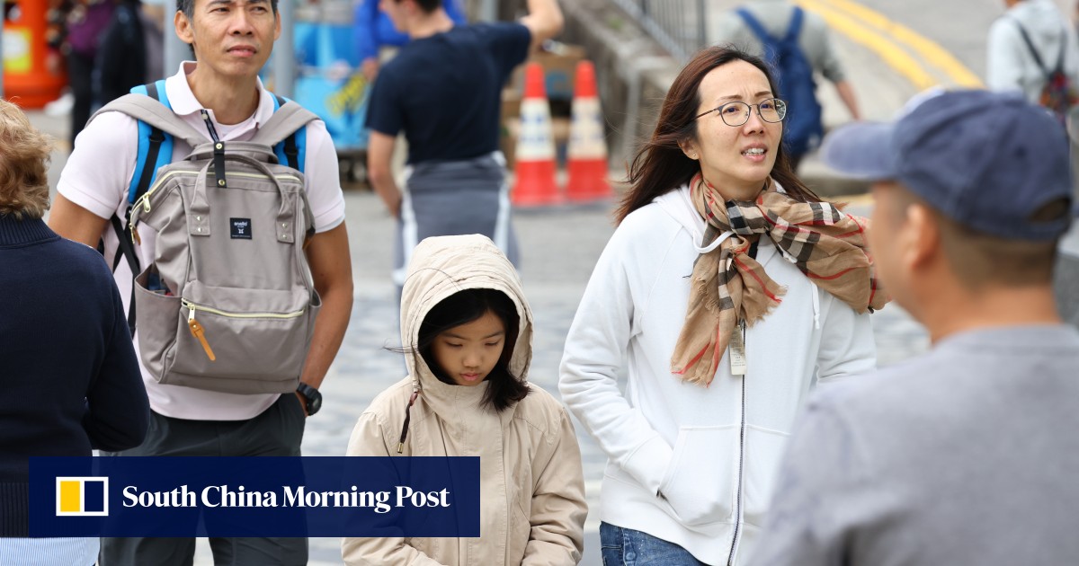 Hong Kong Observatory Issues First Cold Weather Warning For Winter As