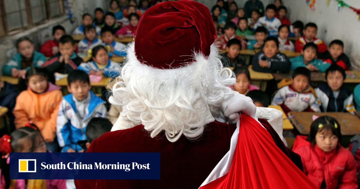 Video | A battle of the Santa Clauses when Christmas first came to ...