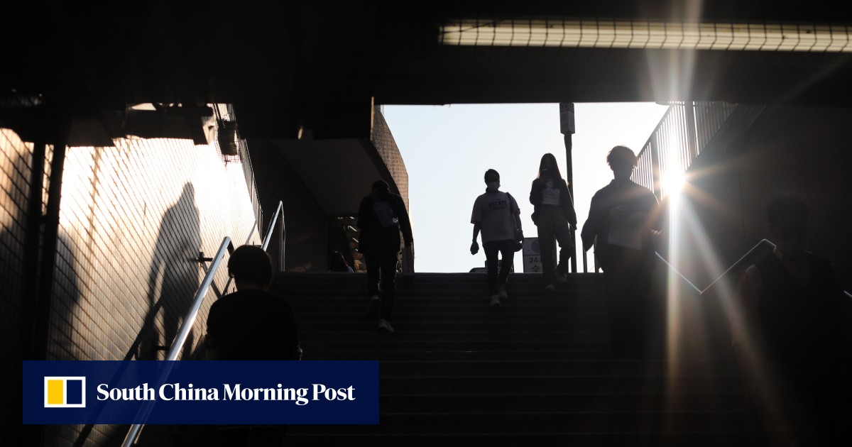 Hongkongers Struggling With Mental Health Issues Can Call New