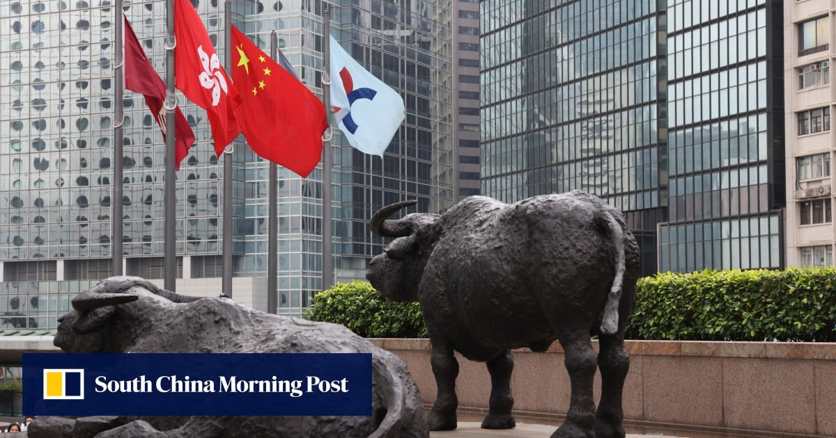 Hong Kong Stocks May Reverse Losing Streak In 2024 On Likely Fed Rate