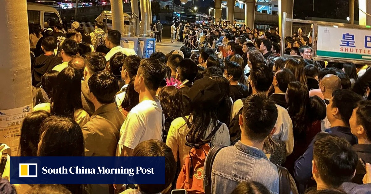 Hong Kong Security Chief To Review Why Thousands Left Stranded At Train