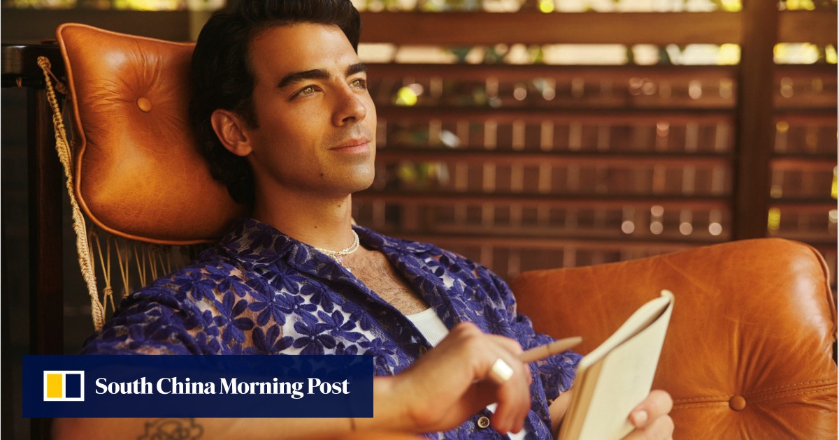 Male celebrities who’ve spoken about getting cosmetic procedures: Tom ...