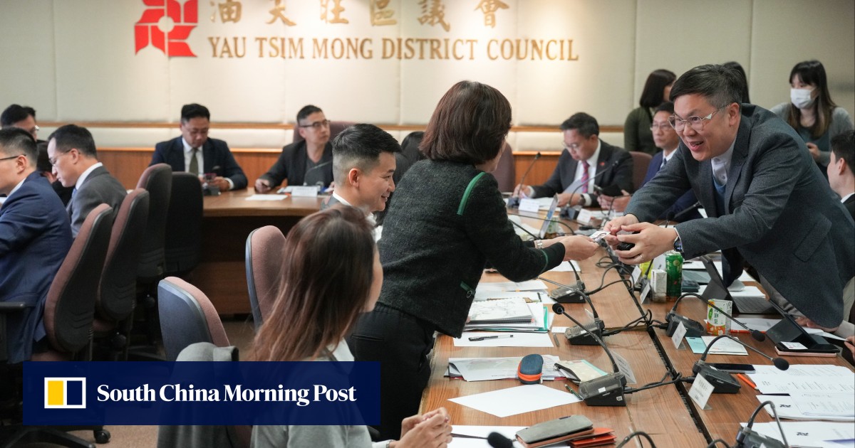 New Guidelines For Hong Kongs District Councillors Allow Proxy Voting