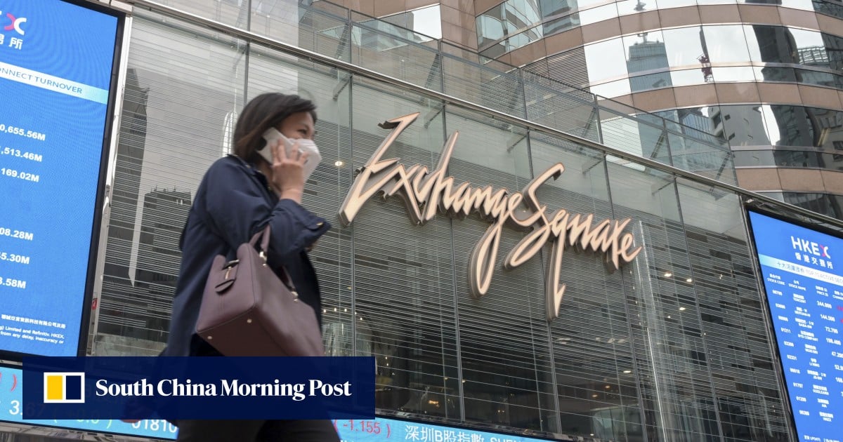 Hong Kong Stocks Log Second Weekly Loss Worst Start To A Year Since