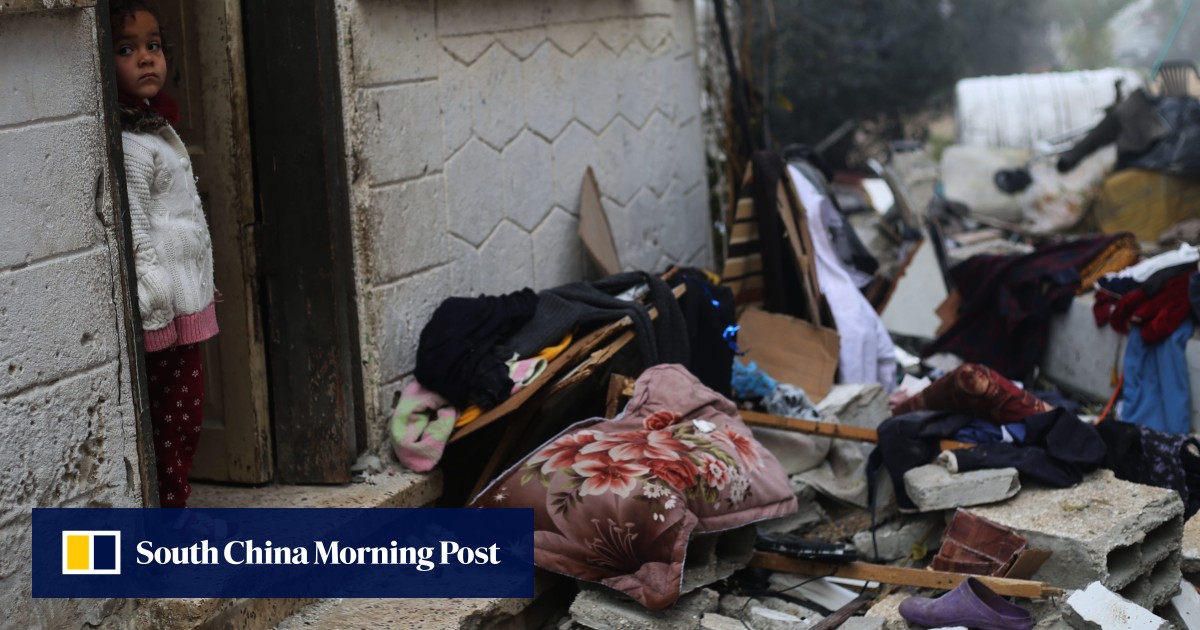 Israeli strikes on Rafah escalate fears of Gaza ground operation after ...