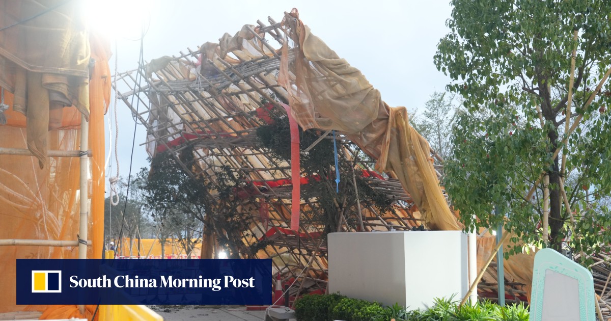 2 die, 3 injured after scaffolding collapses at construction site on ...