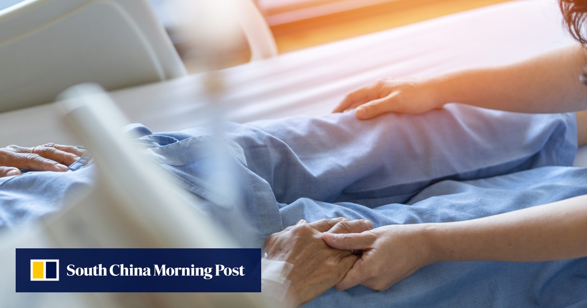 Hong Kong Should Step Up Training And Support For Carers Of Elderly