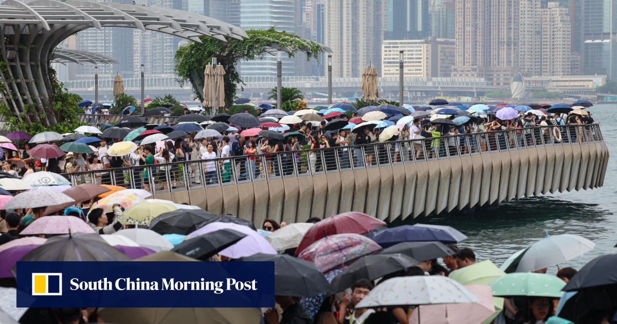 Hong Kong Records 20 Fewer Trips Than Expected On Day 1 Of Labour Day