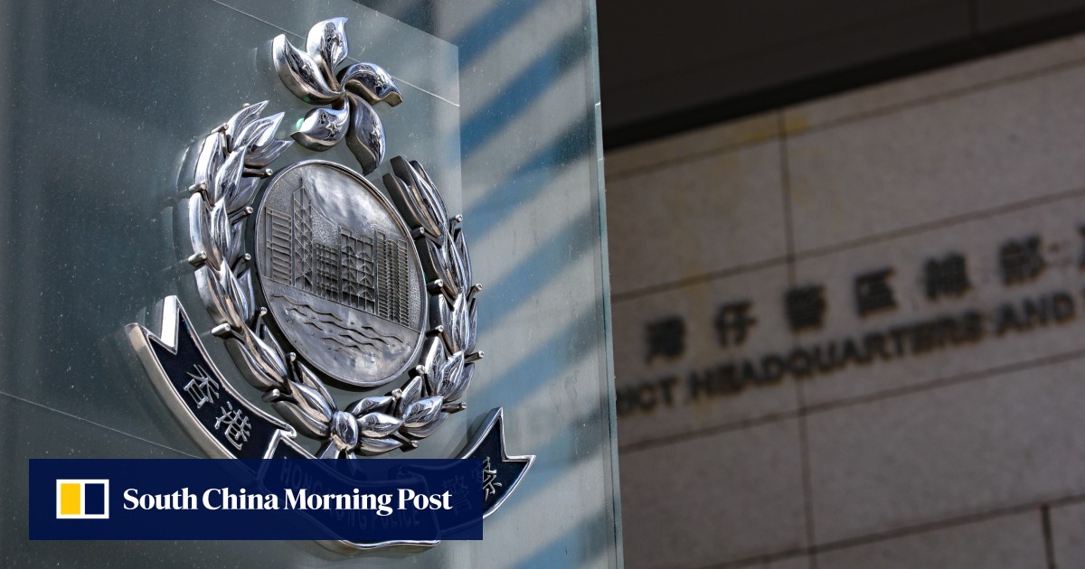 Hong Kong Police Arrest Driver Suspected Of Carrying Passengers Without