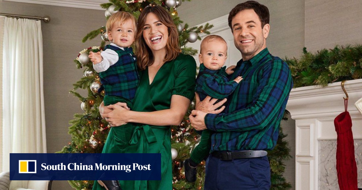 Meet Taylor Goldsmith, husband of Mandy Moore: the Dawes singer and ...
