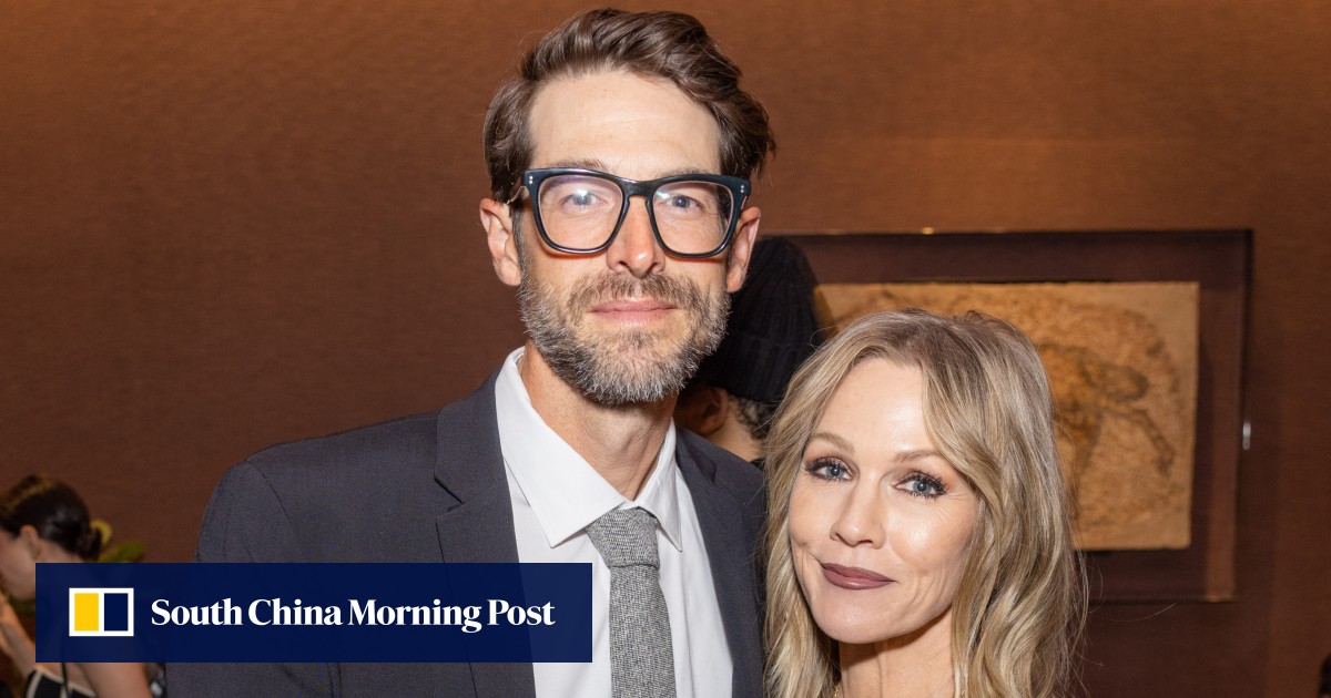 Who is Dave Abrams, Jennie Garth’s husband? The golf aficionado and ...