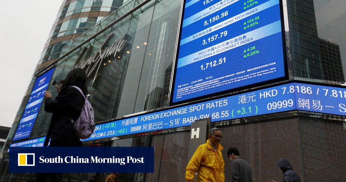 Hong Kong Stocks Cap Monthly Loss As Traders Look To Potential China