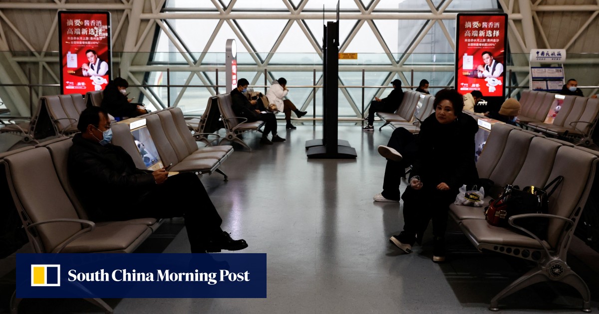 Now is a good time to buy a cheap plane ticket in China, HSBC tells ...