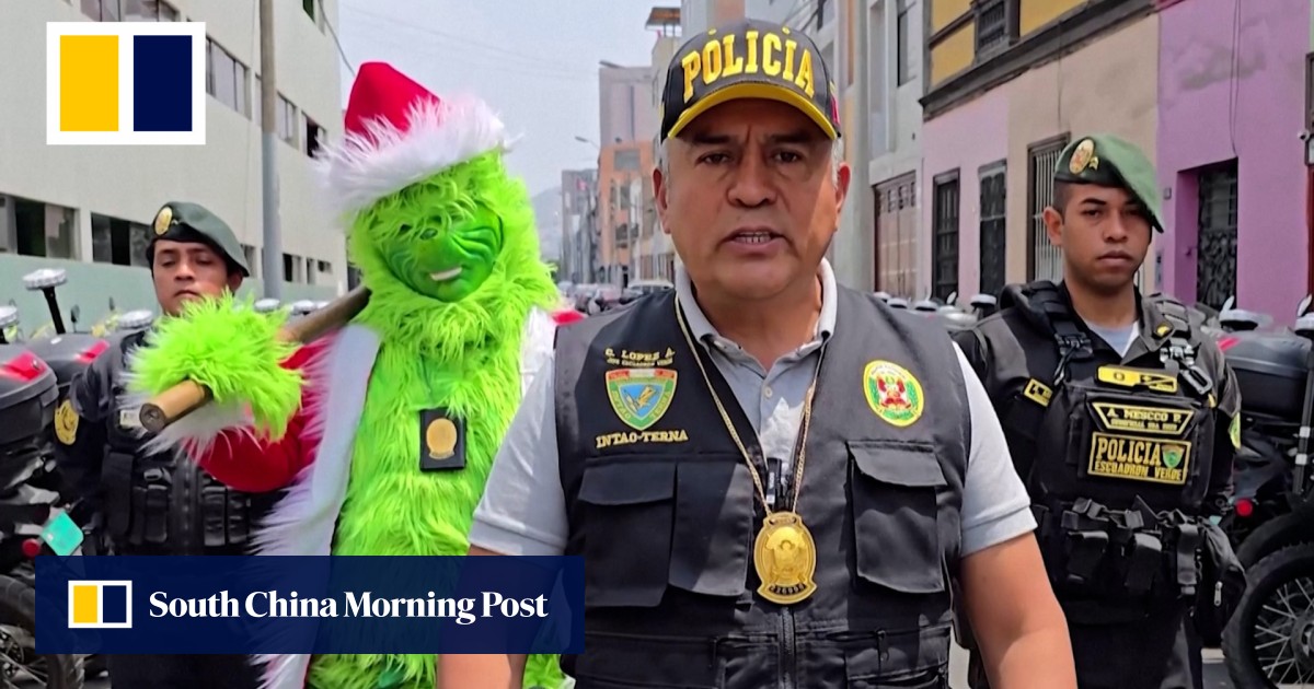 Video | ‘Undercover Grinch’ captures suspected drug dealers in Peru ...