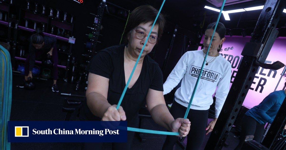 How strength training helps women ward off sarcopenia, the age-related ...