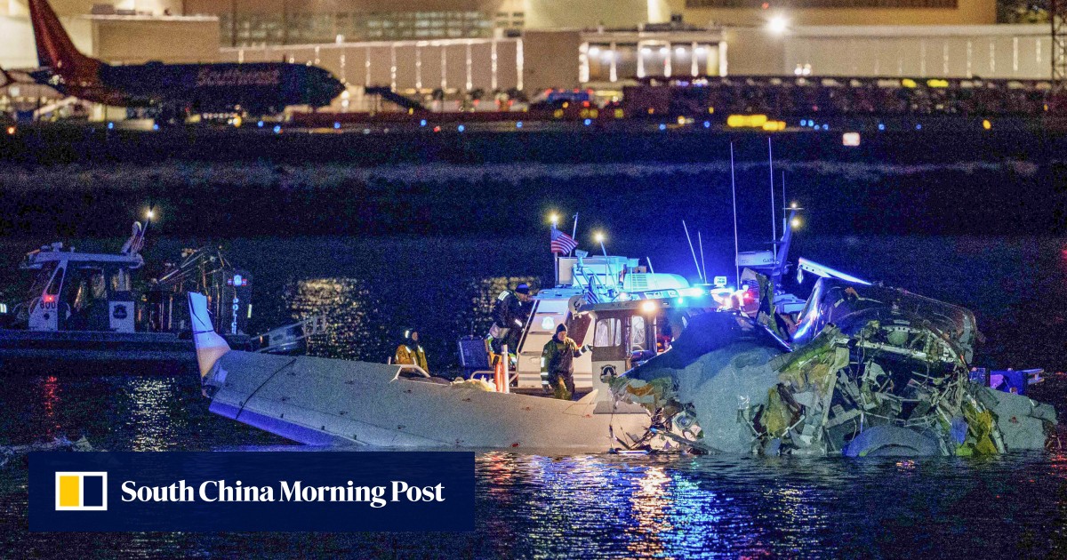 Everyone aboard American Airlines jet feared dead after helicopter crash | South China Morning Post