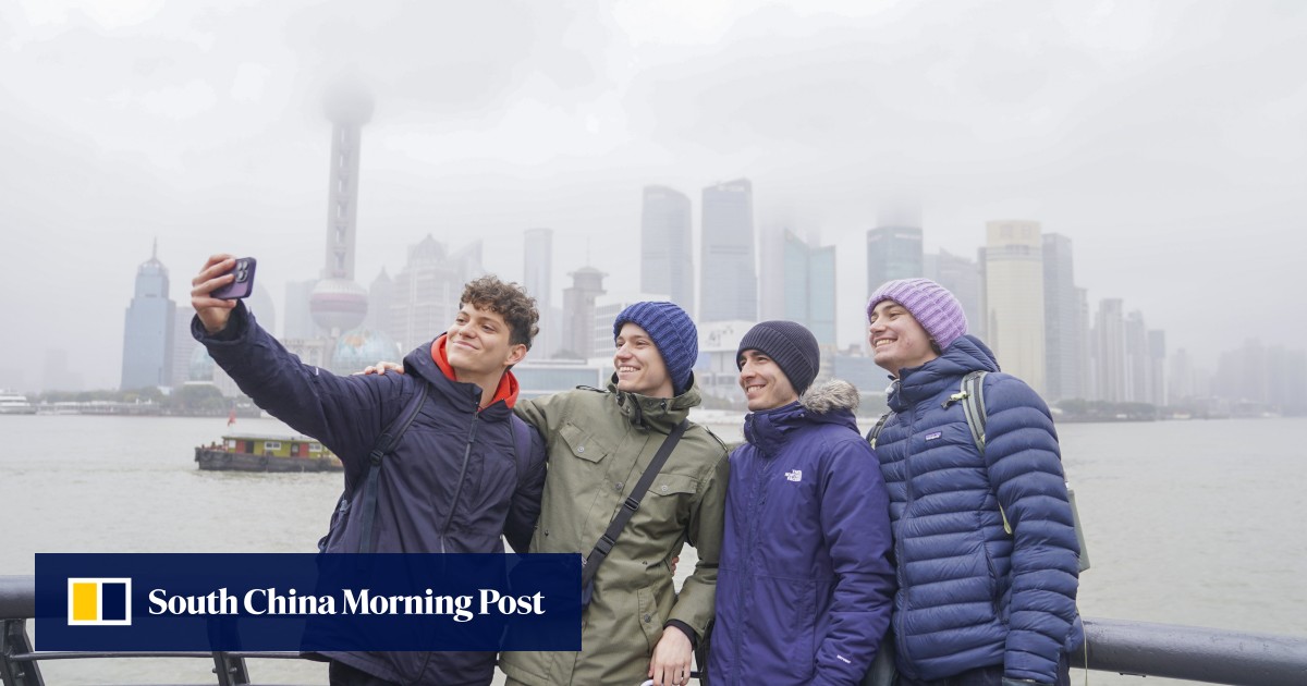 Warnings of China travel dangers fail to put off foreign tourists ...