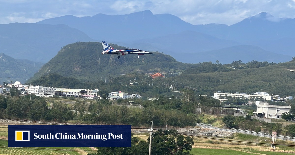 Advanced new Taiwanese-built trainer jet crashes after engine failure ...