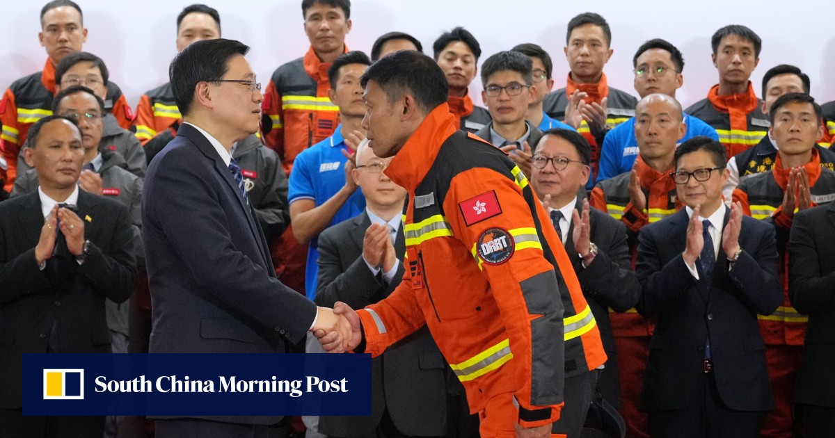 Hero’s welcome for Hong Kong rescuers after return from quake-hit ...