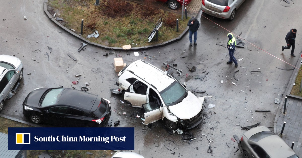 Moscow blast kills 2 police near site of Russian general’s car bombing ...