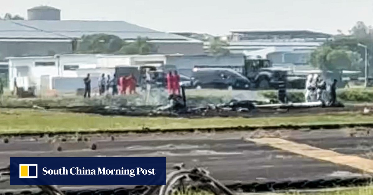 2 Taiwan air force pilots die in T-34C crash, spurring probe and debate ...