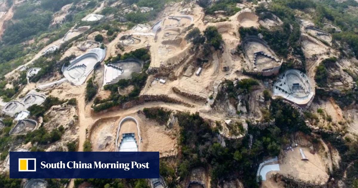 No peace for the dead: Chinese city orders demolition of illegal tombs ...