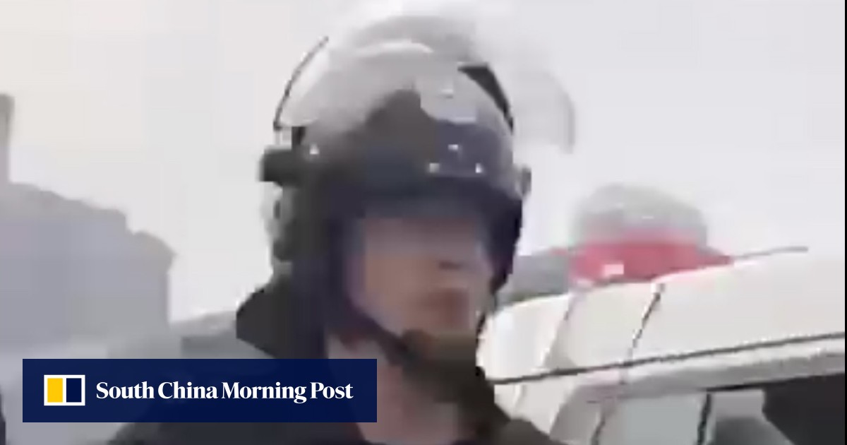 Chinese city calls in riot police as angry investors protest outside ...