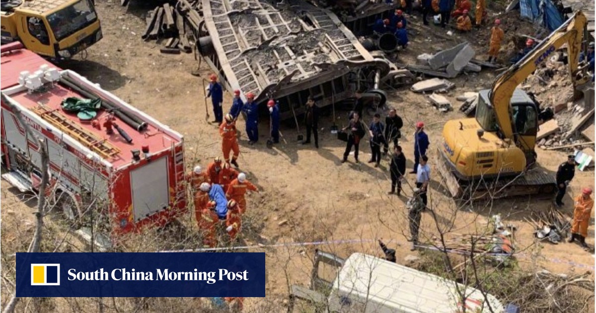 4 killed, 2 missing after Chinese freight train derails, ploughs into ...