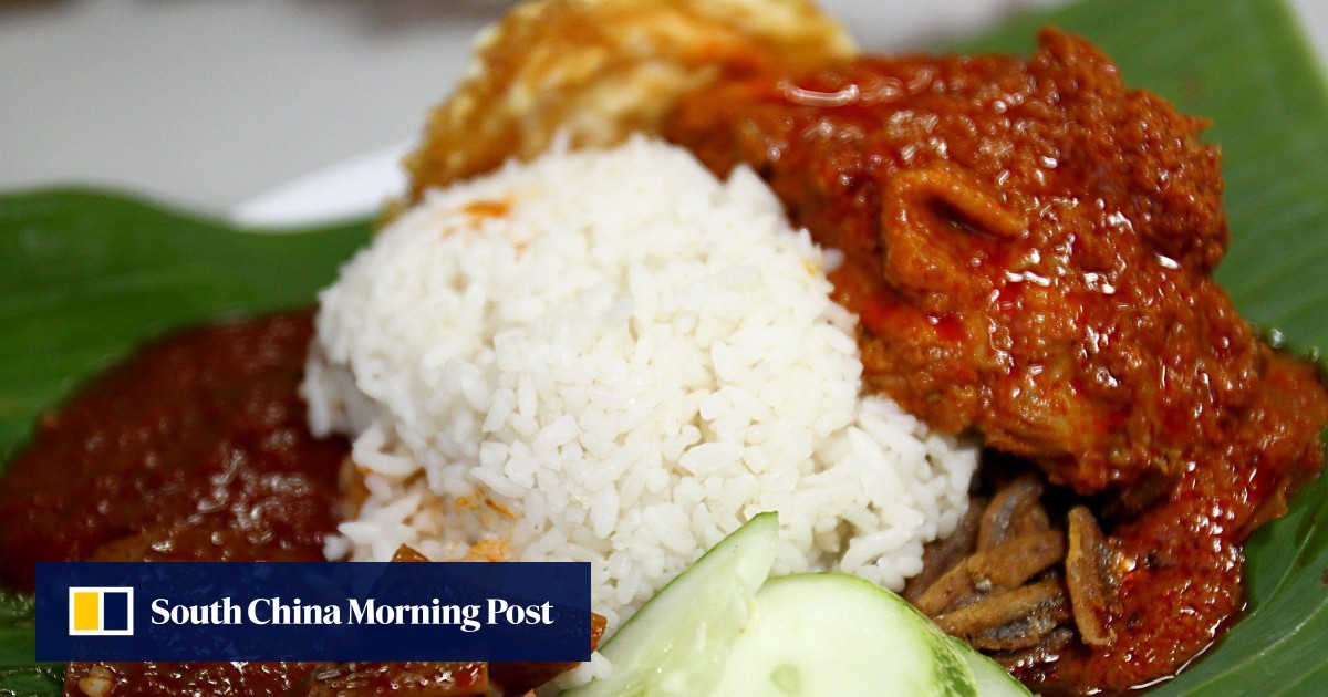 Eat like a local in Kuala Lumpur: tuck into a juicy Ramly burger or ...