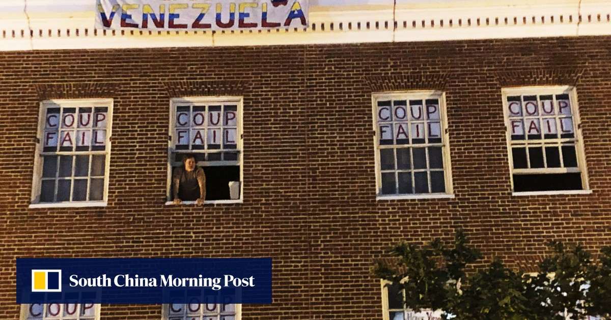 Police post eviction notice on door of Venezuela embassy in Washington ...
